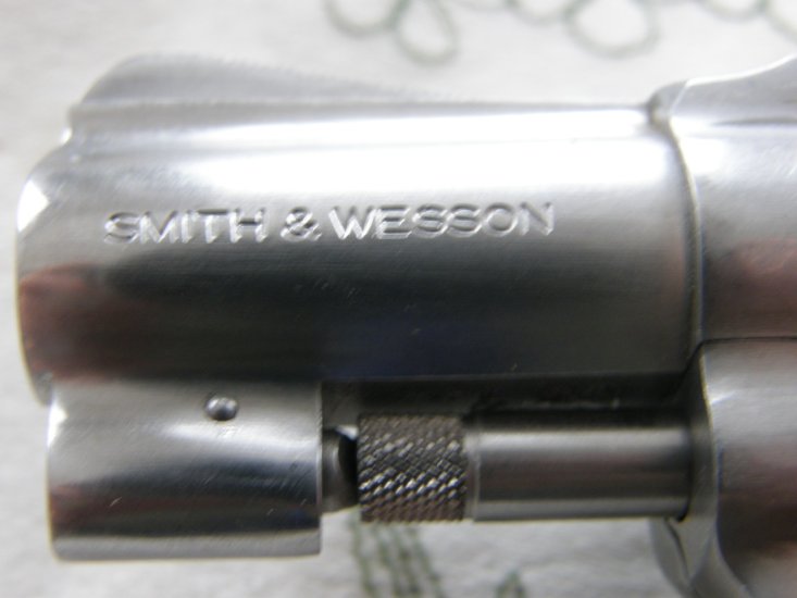 Revolver Smith Wesson Mod. 60 v.č.7672 r. 38 Sp. - 9700.00Kč : ZBRANĚ ...