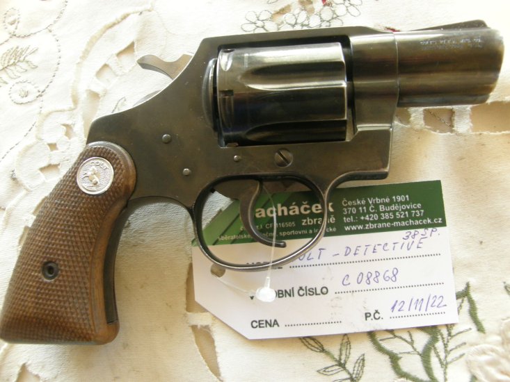 Colt detective special v.č. C 08868 r.38 Sp. - 9680.00Kč : ZBRANĚ ...